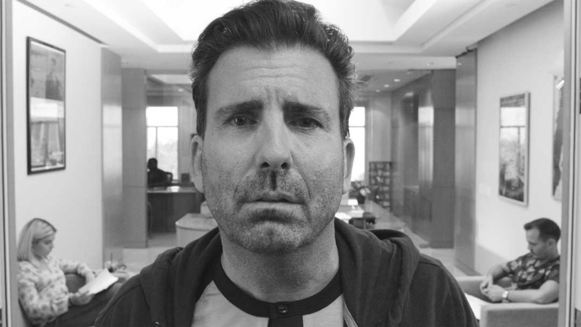 “What” comedia muda en blanco y negro estilo Charlie Chaplin | Canal 57